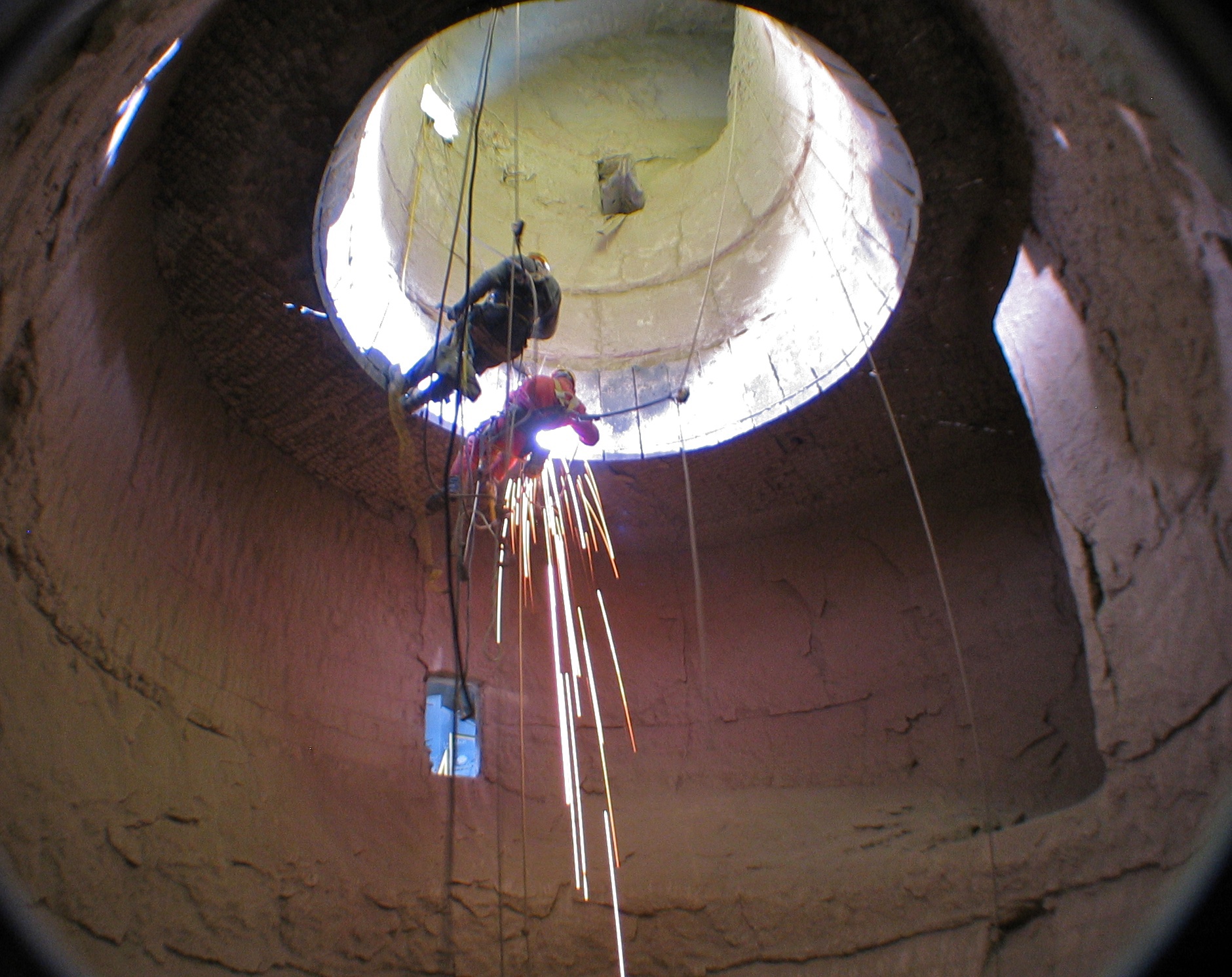 Confined Space – CSE Inspection Services | MISTRAS Group