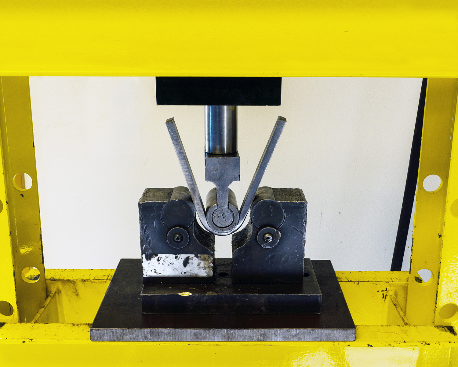 Lab Inspection & Testing | MISTRAS Group