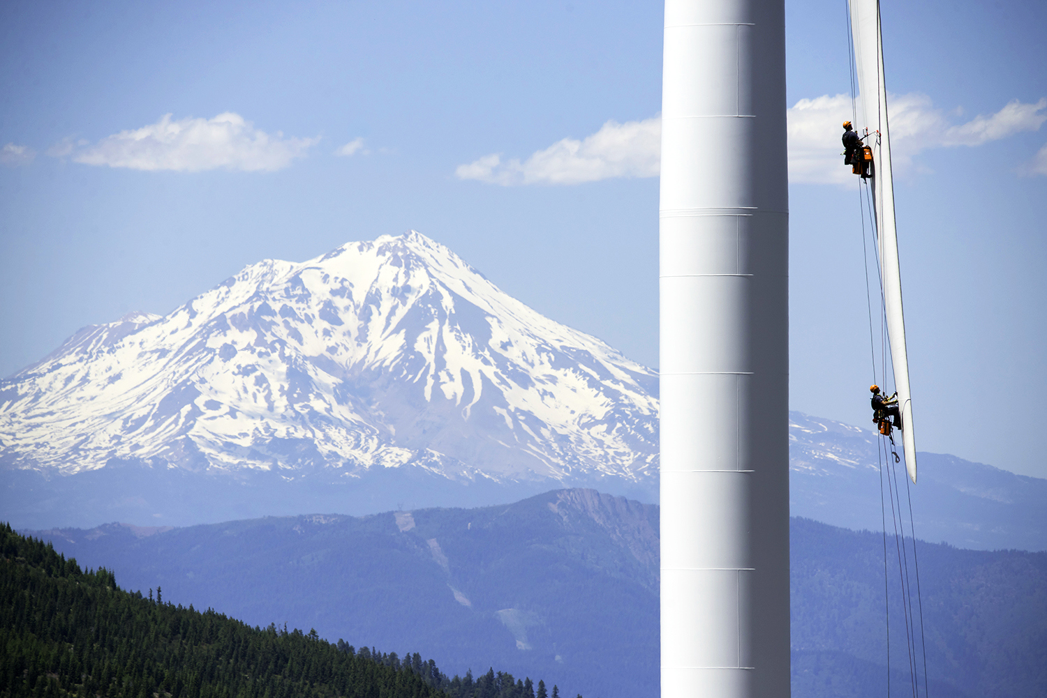 Rope Access – At-Height Inspection & Maintenance | MISTRAS Group