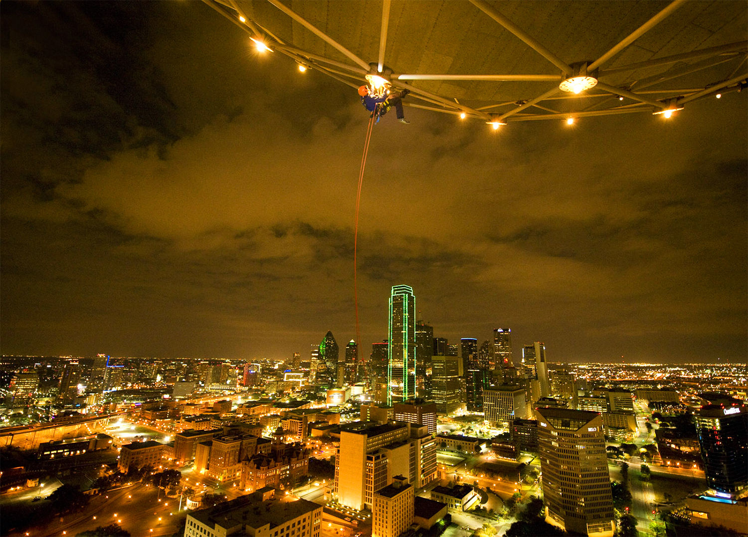 Rope Access – At-Height Inspection & Maintenance | MISTRAS Group